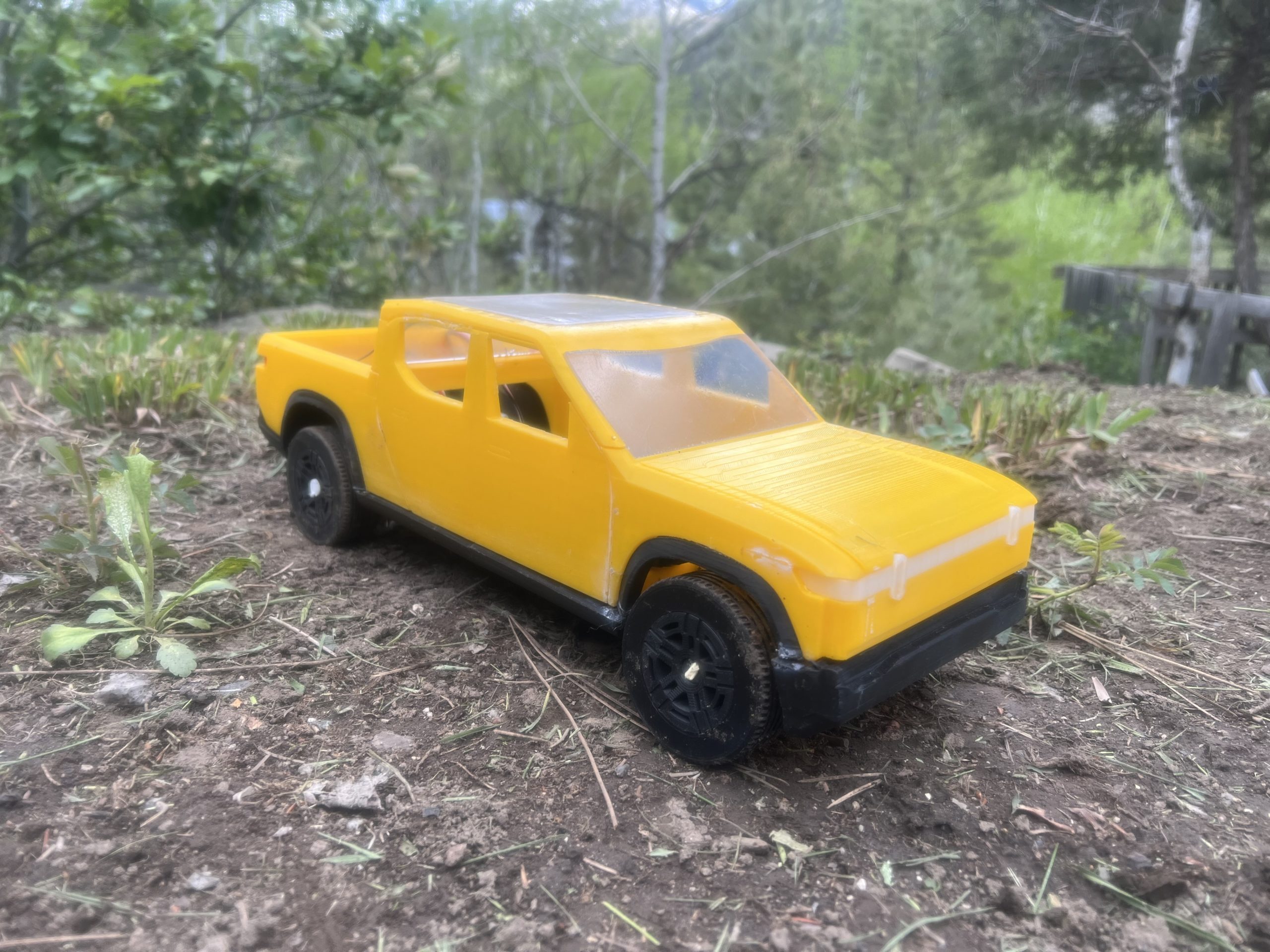 RC Rivian R1T - Make: Community